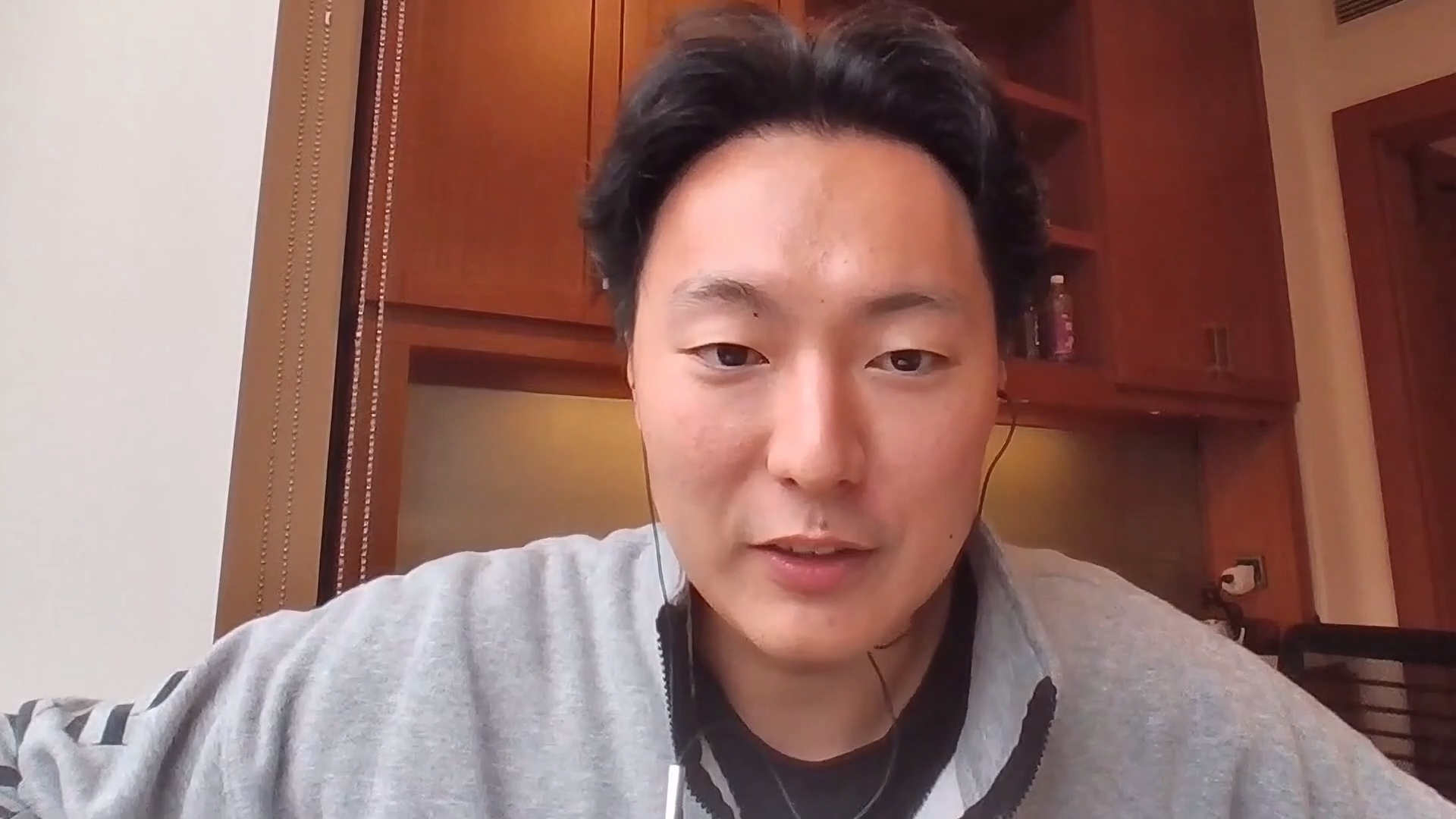 Joon Baek – How to actually make change in the age of chaos – Líder TV
